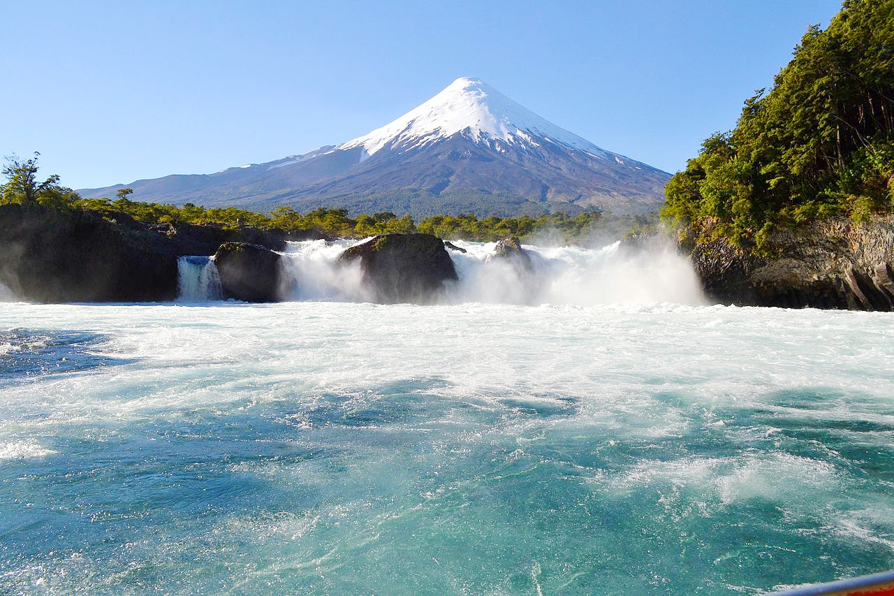 Blue Green Atlas - The Geography of Chile